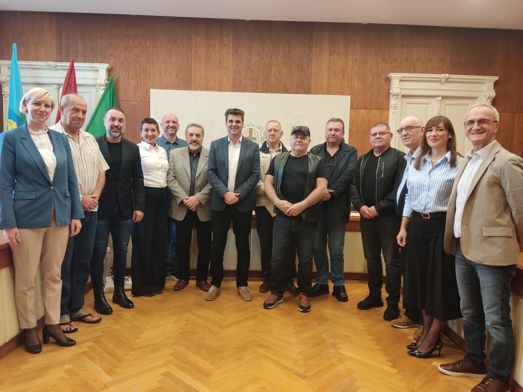 Grad Labin organizirao prijem za jubilarne darivatelje krvi